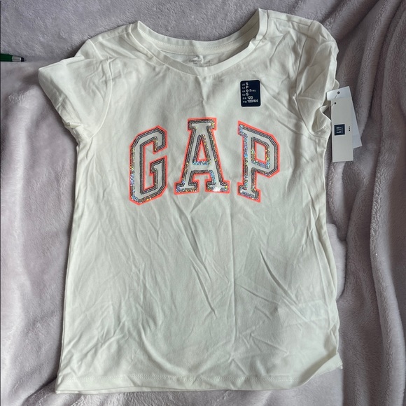 GAP | Shirts & Tops | Gap Kids Cream Tee With Multicolor Logo | Poshmark